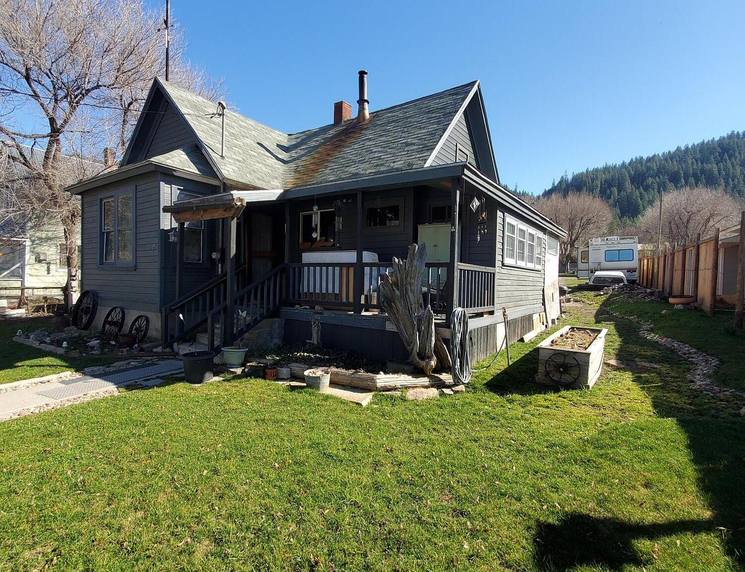 1385 Addy Main, Addy, WA 99101 | Zillow