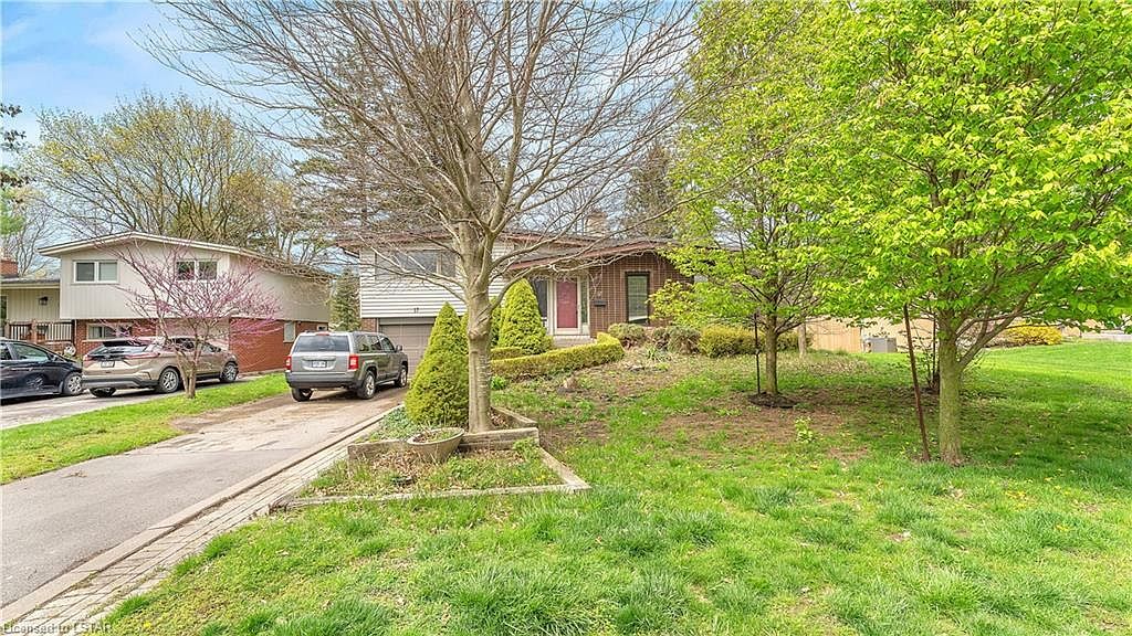 17 Naomee Cres, London, ON N6H 3T3 | Zillow