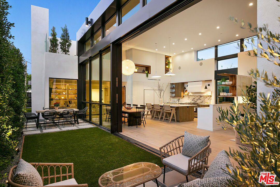 8617 Higuera St, Culver City, CA 90232 | Zillow