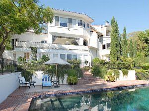 10772 Chalon Rd, Los Angeles, CA 90077 | Zillow