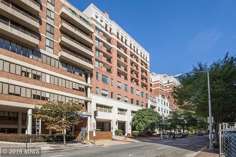 1230 23rd St Nw