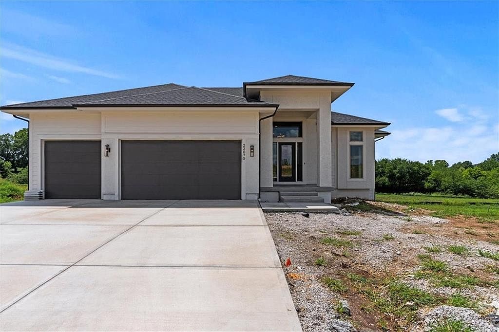 22075 W 100th Ter, Lenexa, KS 66220 | Zillow