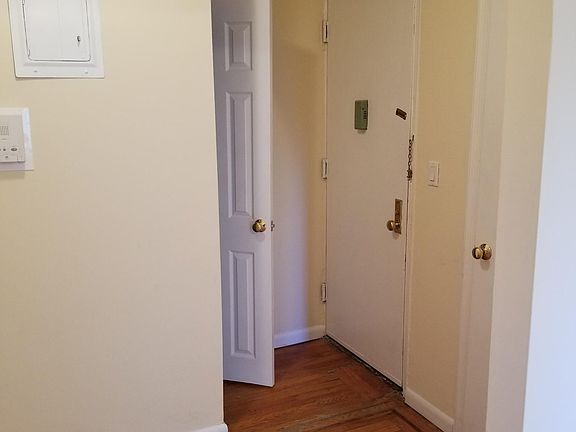 160 Beach 117 St #1D, Rockaway Park, NY 11694 | Zillow