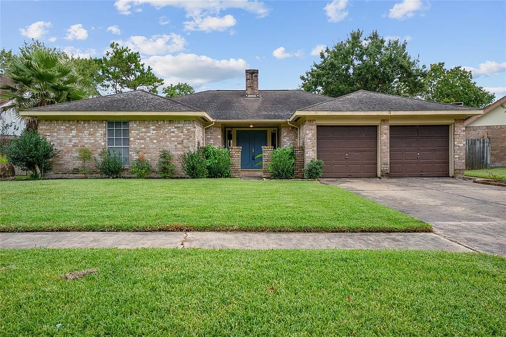 830 Walbrook Dr, Houston, TX 77062 | Zillow
