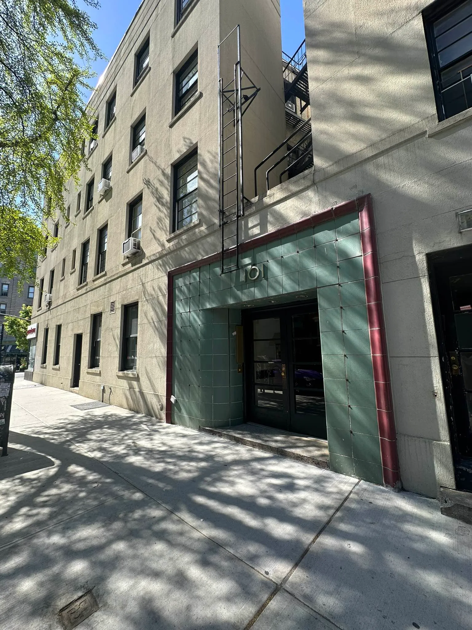101 Perry Street #2F in West Village, Manhattan | StreetEasy