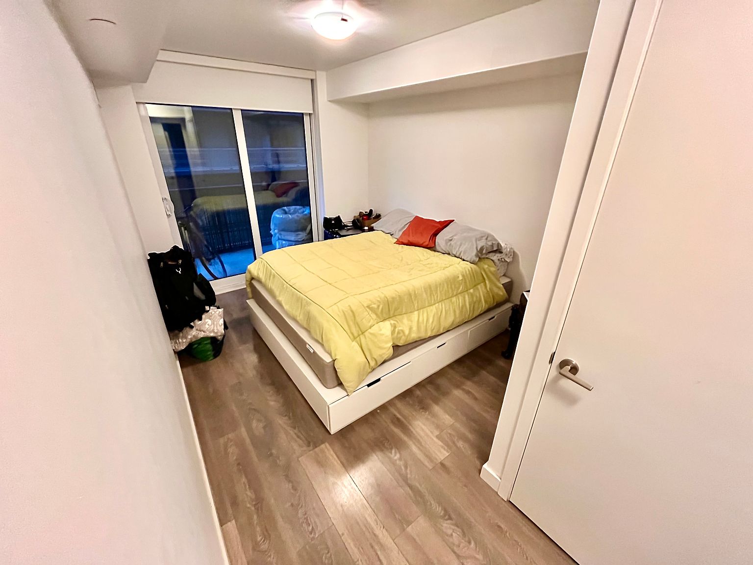 15 Roehampton Ave #413, Toronto, ON M4P 0C2 | Zillow