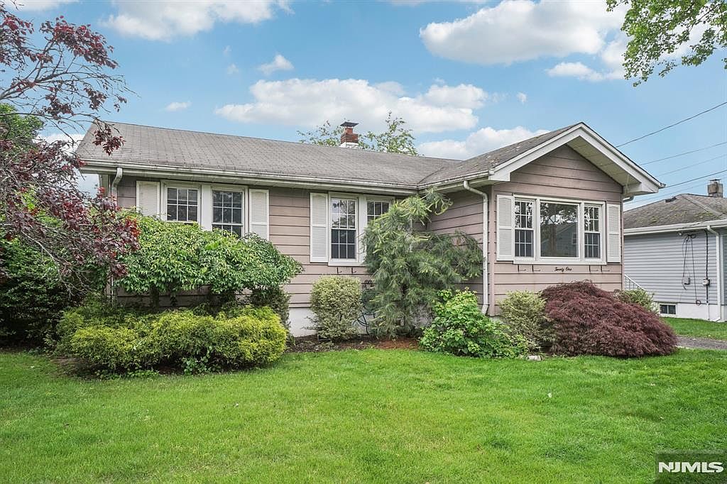 21 Albert Ave, Fair Lawn, NJ 07410 | Zillow
