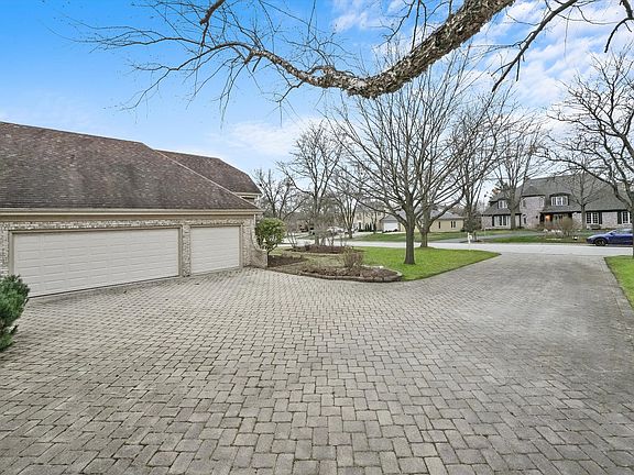 519 Forest Mews Dr, Oak Brook, IL 60523 | MLS #11703481 | Zillow