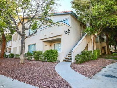 Dolly Hulet - Real Estate Agent in Las Vegas, NV - Reviews | Zillow