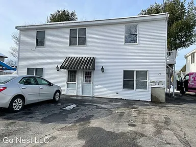 77 Chambers Ave South Portland ME | Zillow