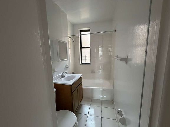 1565 Grand Concourse, Bronx, NY 10452 | Zillow