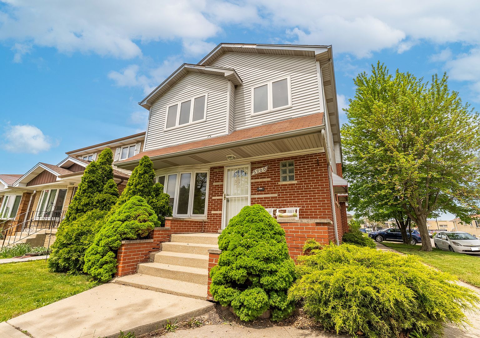 6900 W 63rd Pl, Chicago, IL 60638 | Zillow