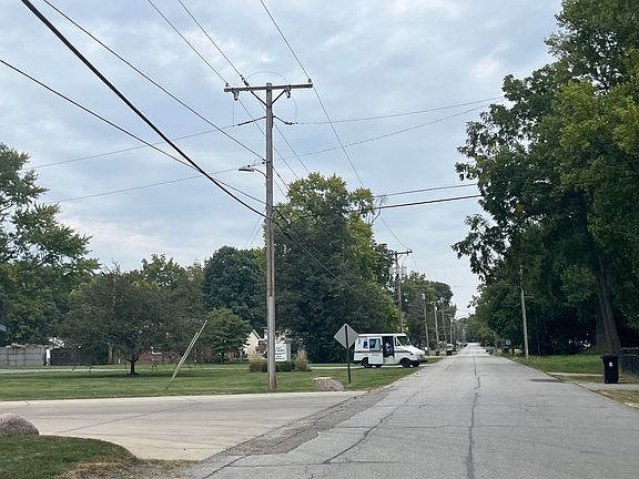 18 Goodwin Ct, Springfield, IL 62704 | Zillow