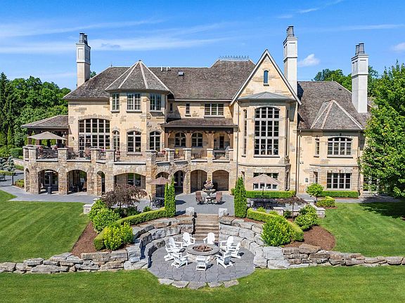 5537 Orchard Ridge Dr, Rochester, MI 48306 | MLS #50145983 | Zillow