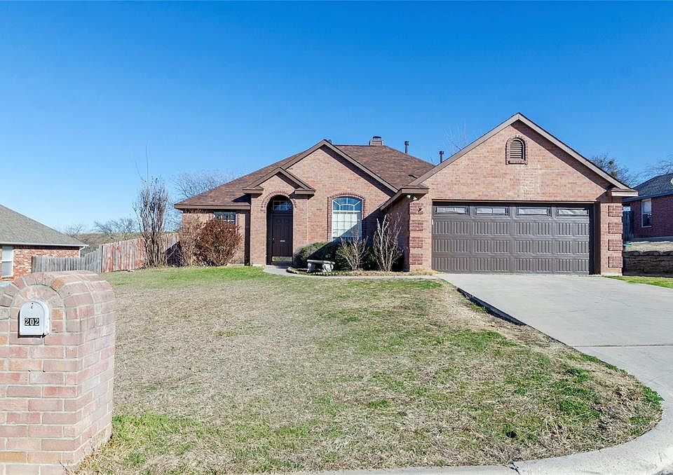 202 Ridge View Ct, Decatur, TX 76234 | Zillow