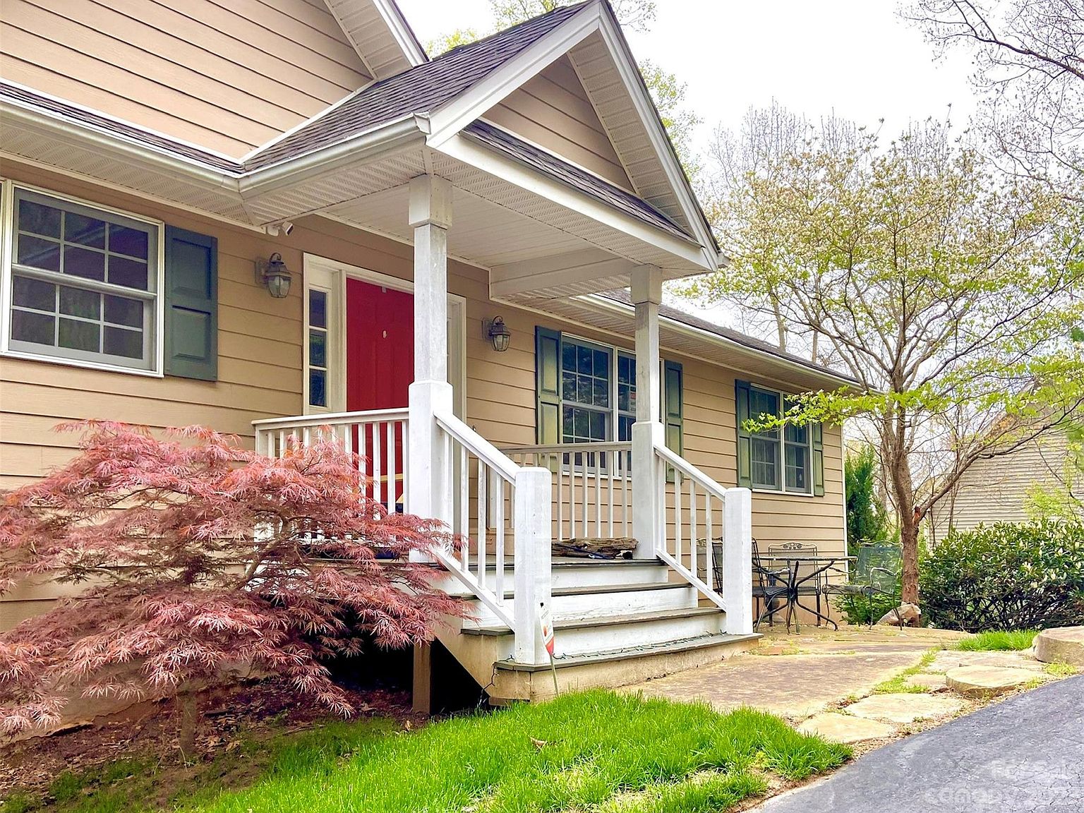 25 Huntington Chase Dr, Asheville, NC 28805 | MLS #4089527 | Zillow