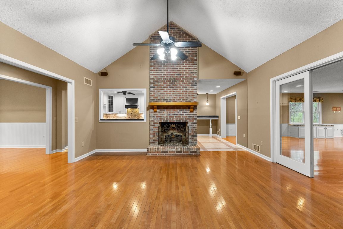 180 Emerald Hills Ln, Newnan, GA 30263 | Zillow