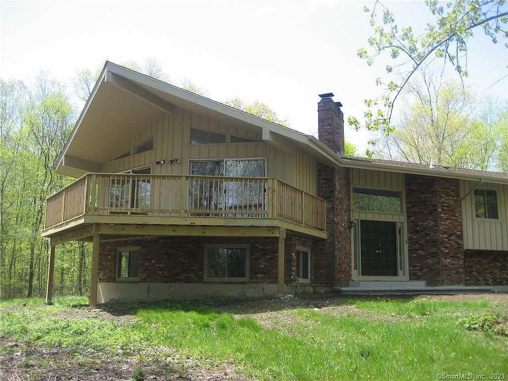 90 Sharp Hill Rd, Uncasville, CT 06382 | MLS #170568195 | Zillow