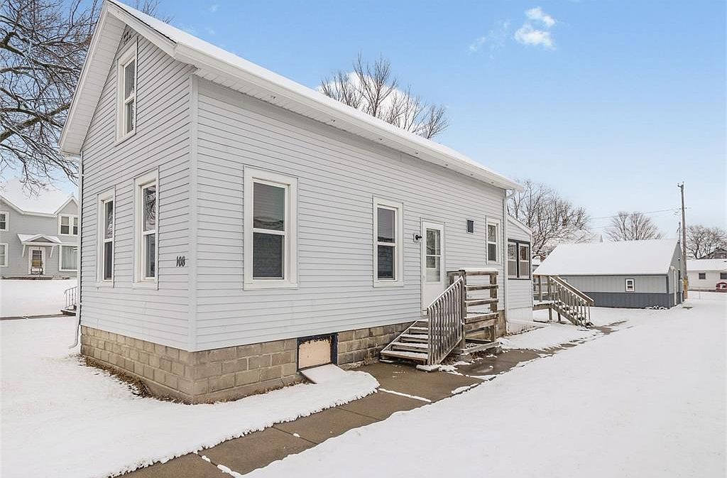 108 Main St, Keystone, IA 52249 | Zillow