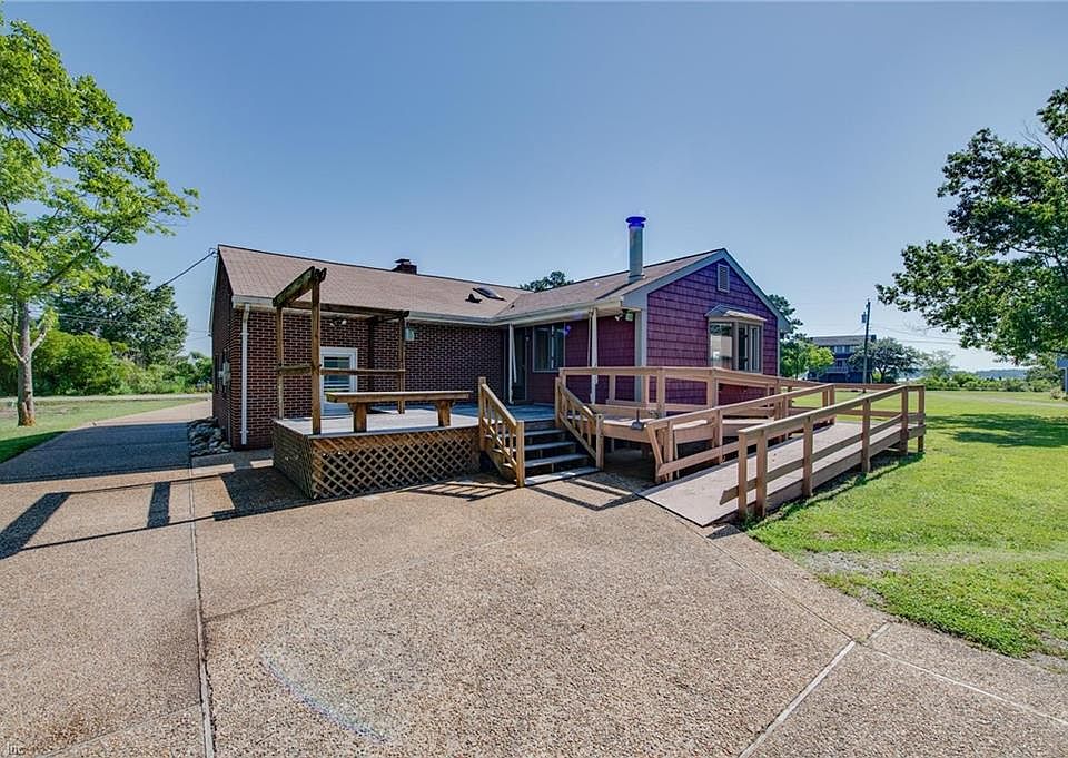 1407 Dandy Loop Rd, Yorktown, VA 23692 | MLS #10442278 | Zillow