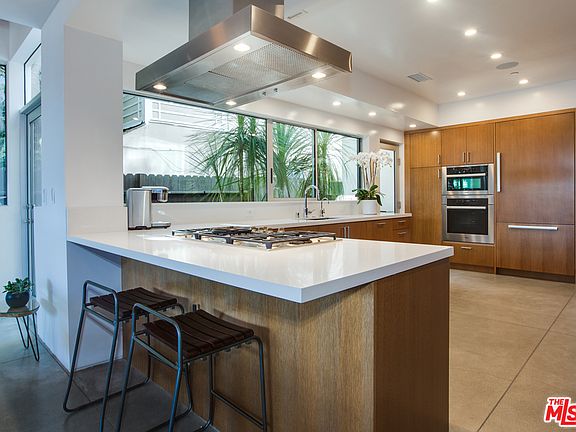 237 Windward Ave, Venice, CA 90291 | Zillow