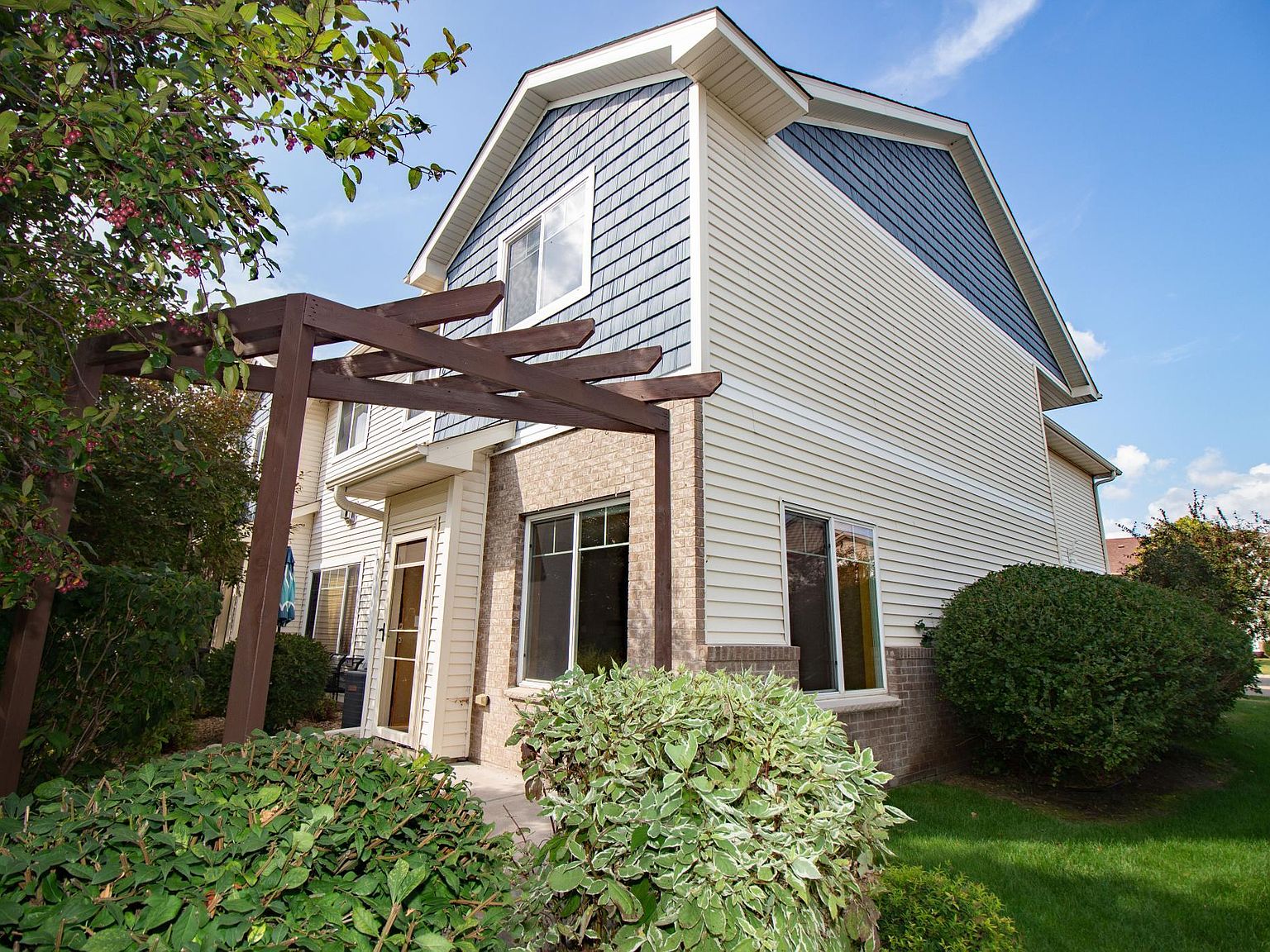 136 Morgan Ln, Lino Lakes, MN 55014 | Zillow