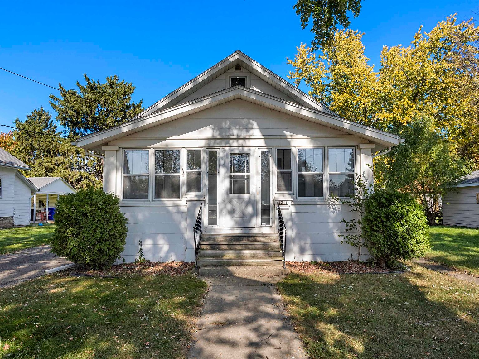1316 W Washington St, Appleton, WI 54914 | Zillow