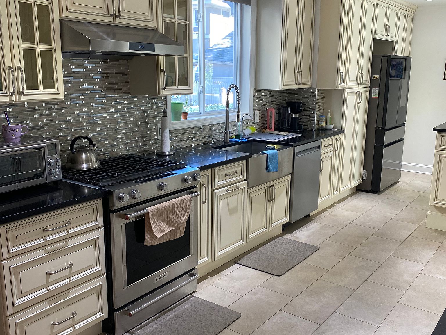 8915 175th St FLOOR 1, Jamaica, NY 11432 | Zillow