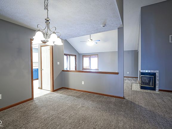 10953 Mount Vernon Trl N, Indianapolis, IN 46229 | Zillow