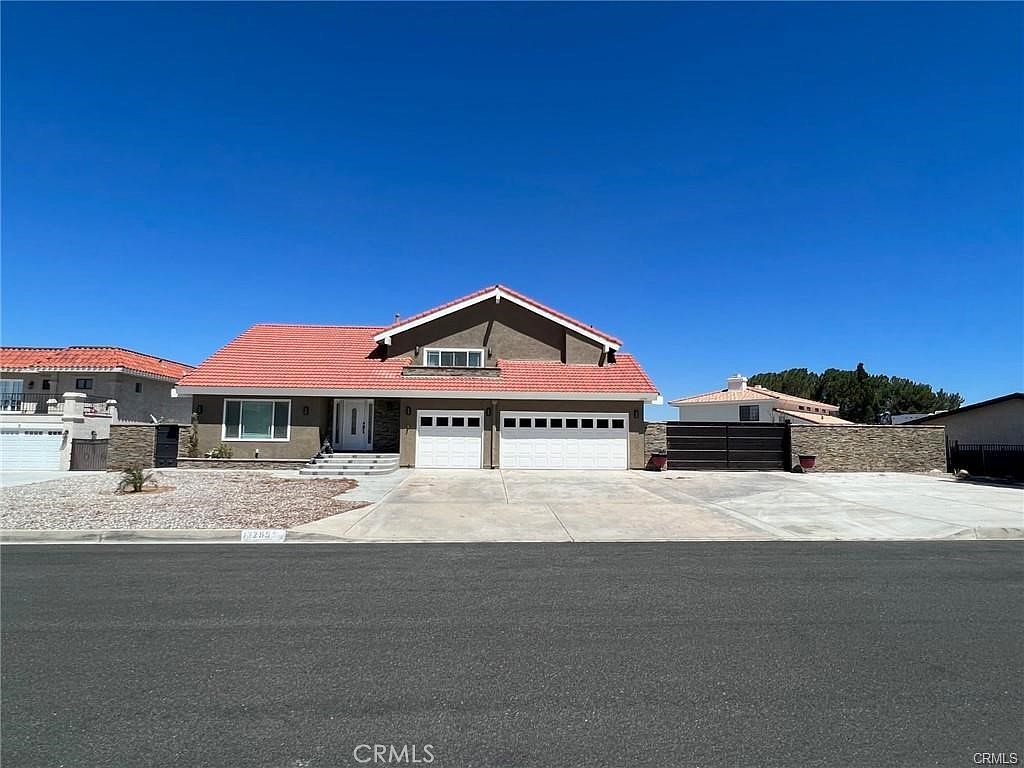13295 Palos Grande Dr, Victorville, CA 92395 | MLS #CV24100847 | Zillow