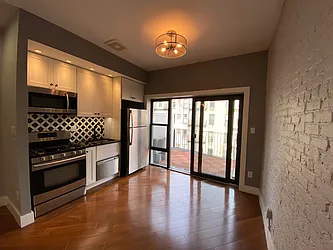 423 East 82nd Street #4C in Yorkville, Manhattan | StreetEasy