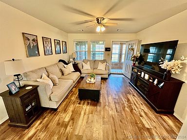 2940 E 560 Rd, Locust Grove, OK 74352 | Zillow