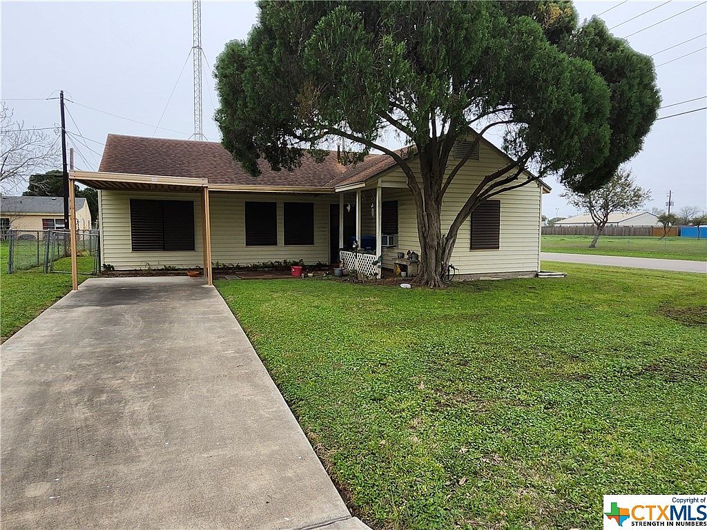 102 Clark St, Point Comfort, TX 77978 | Zillow