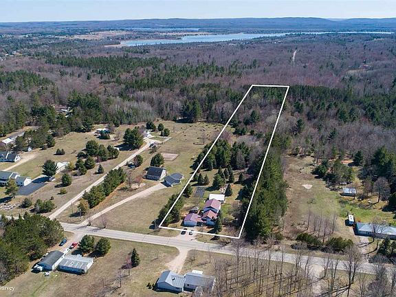 5690 Valley Rd, Alanson, MI 49706 | MLS #473594 | Zillow