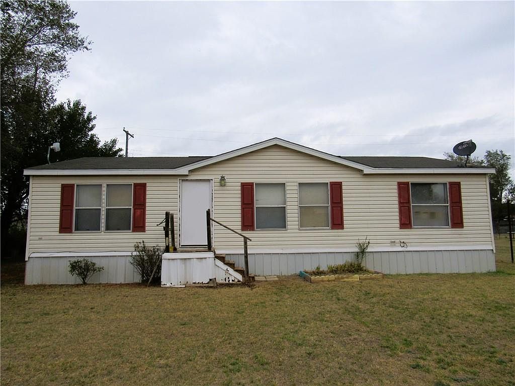 305 E 7th St, Leedey, OK 73654 | Zillow