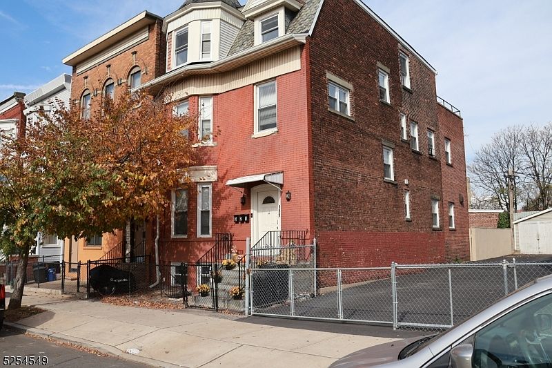 111 Park Ave Newark Nj 07104 Zillow