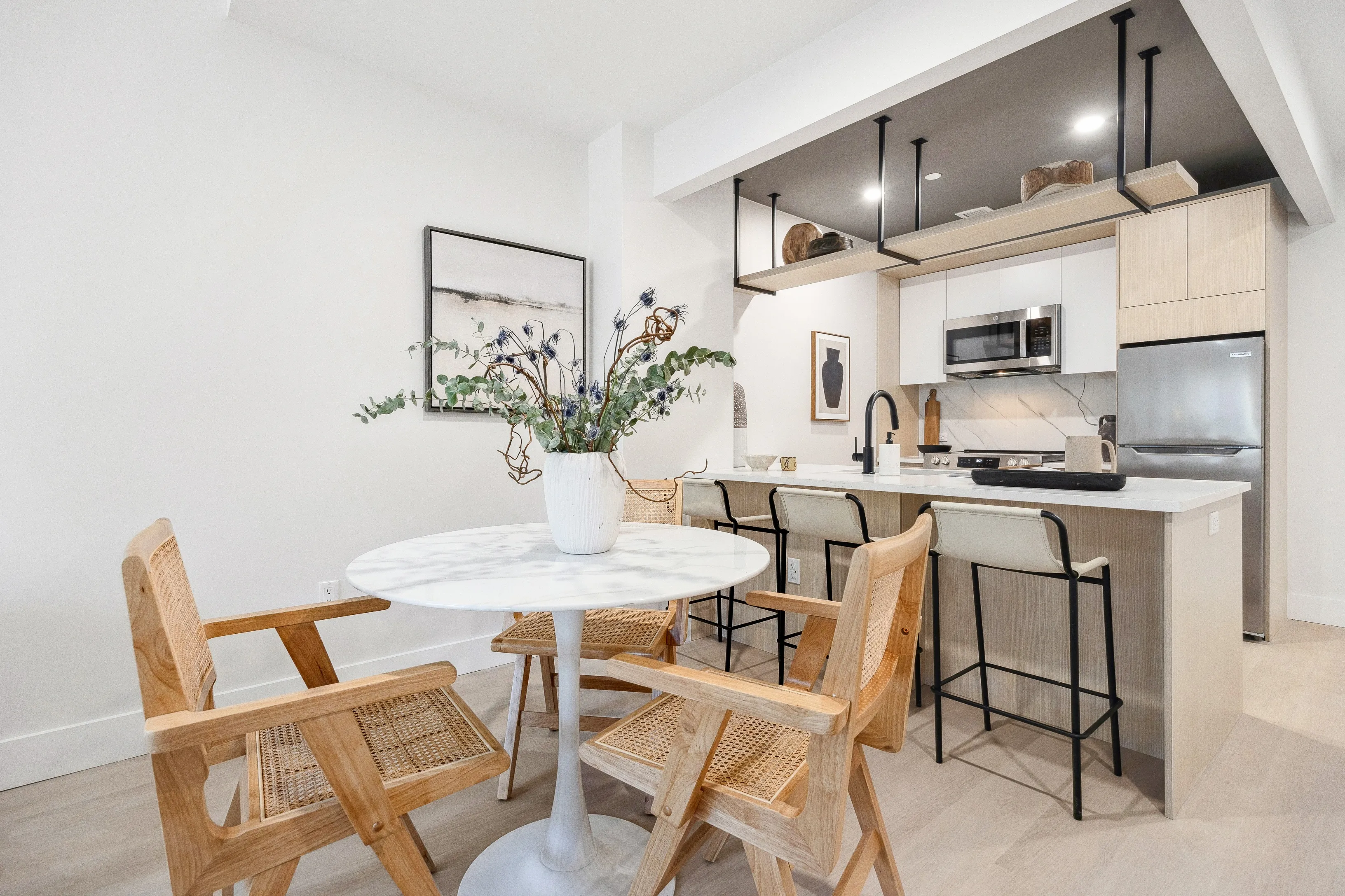 Vleigh 77 at 77-63 Vleigh Place in Kew Gardens Hills : Sales, Rentals ...