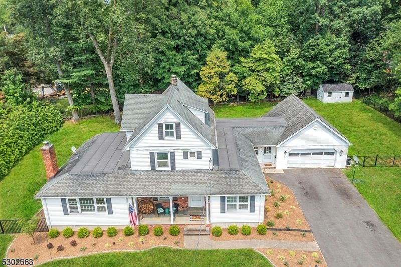 32 New St, Allendale, NJ 07401 | Zillow