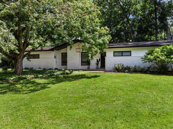 Abbey Springs - Fontana WI Real Estate - 10 Homes For Sale | Zillow