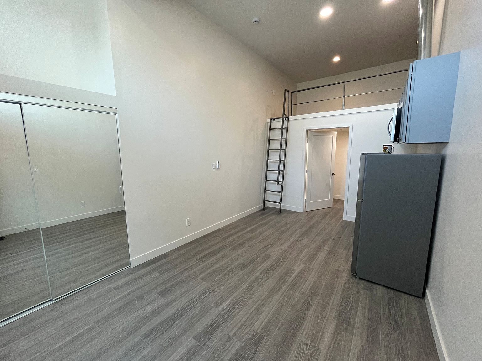 136 W San Ysidro Blvd #4, San Ysidro, CA 92173 | Zillow