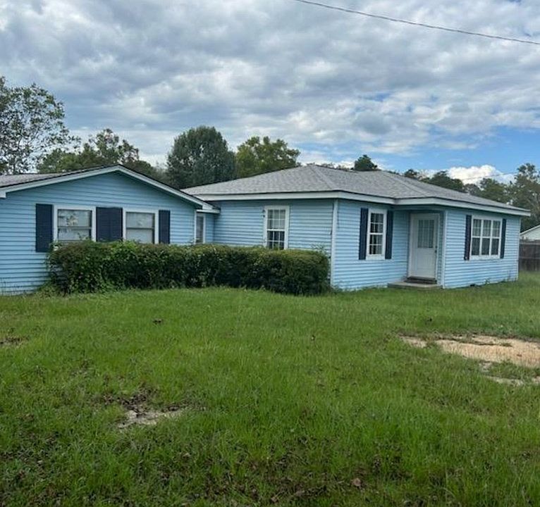 1885 Ben Ivey Rd, Webb, AL 36376 | Zillow