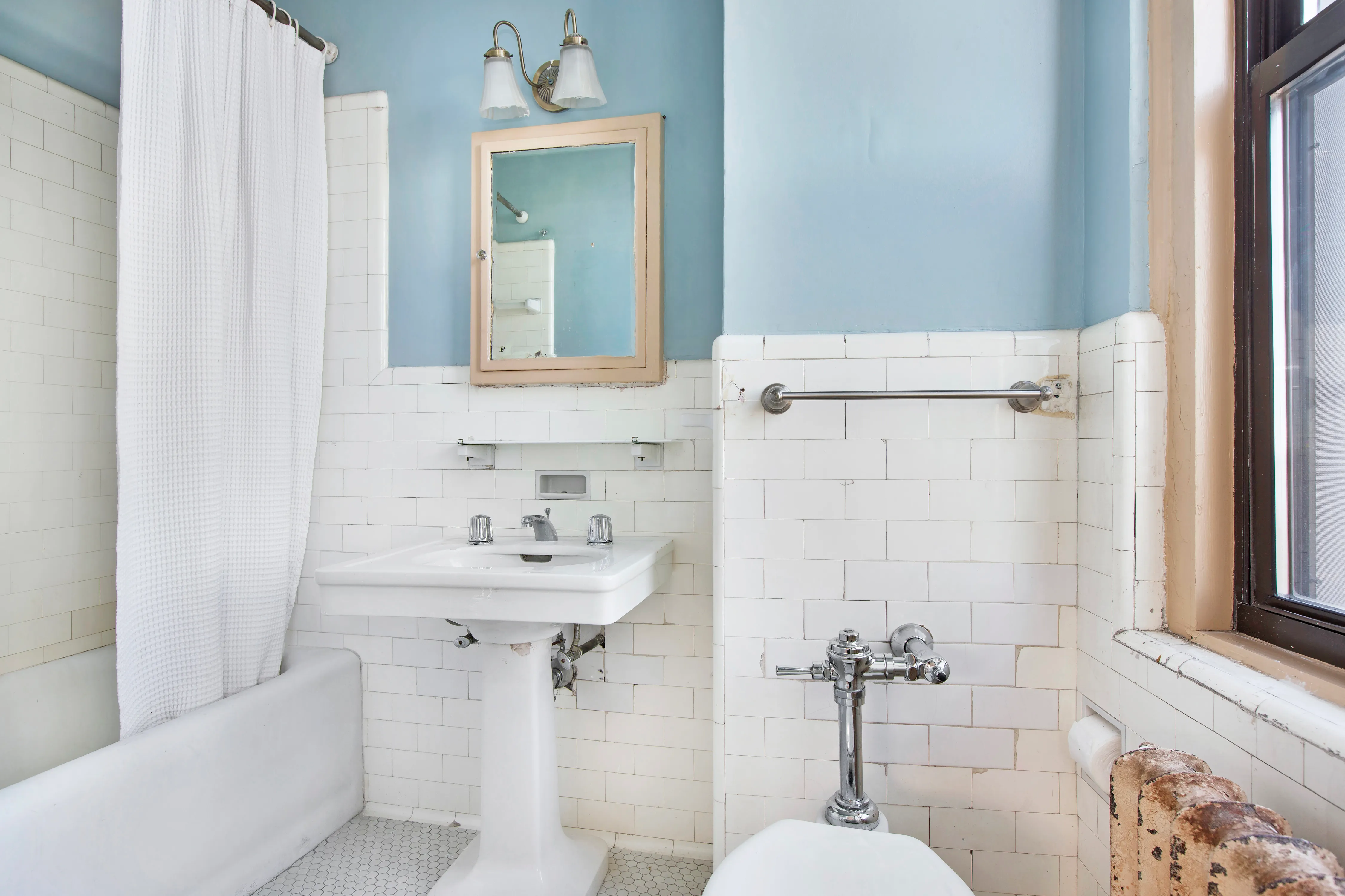 37 Riverside Drive #6A in Upper West Side, Manhattan | StreetEasy