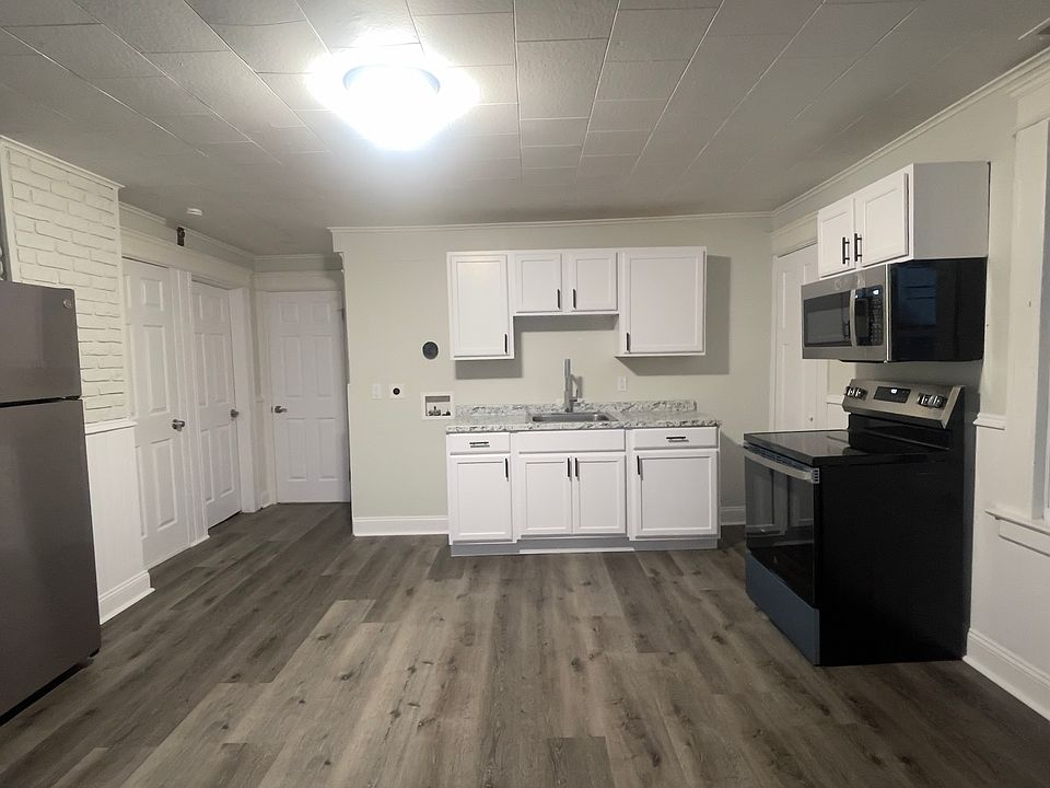 885 Howe Ave Shelton CT | Zillow