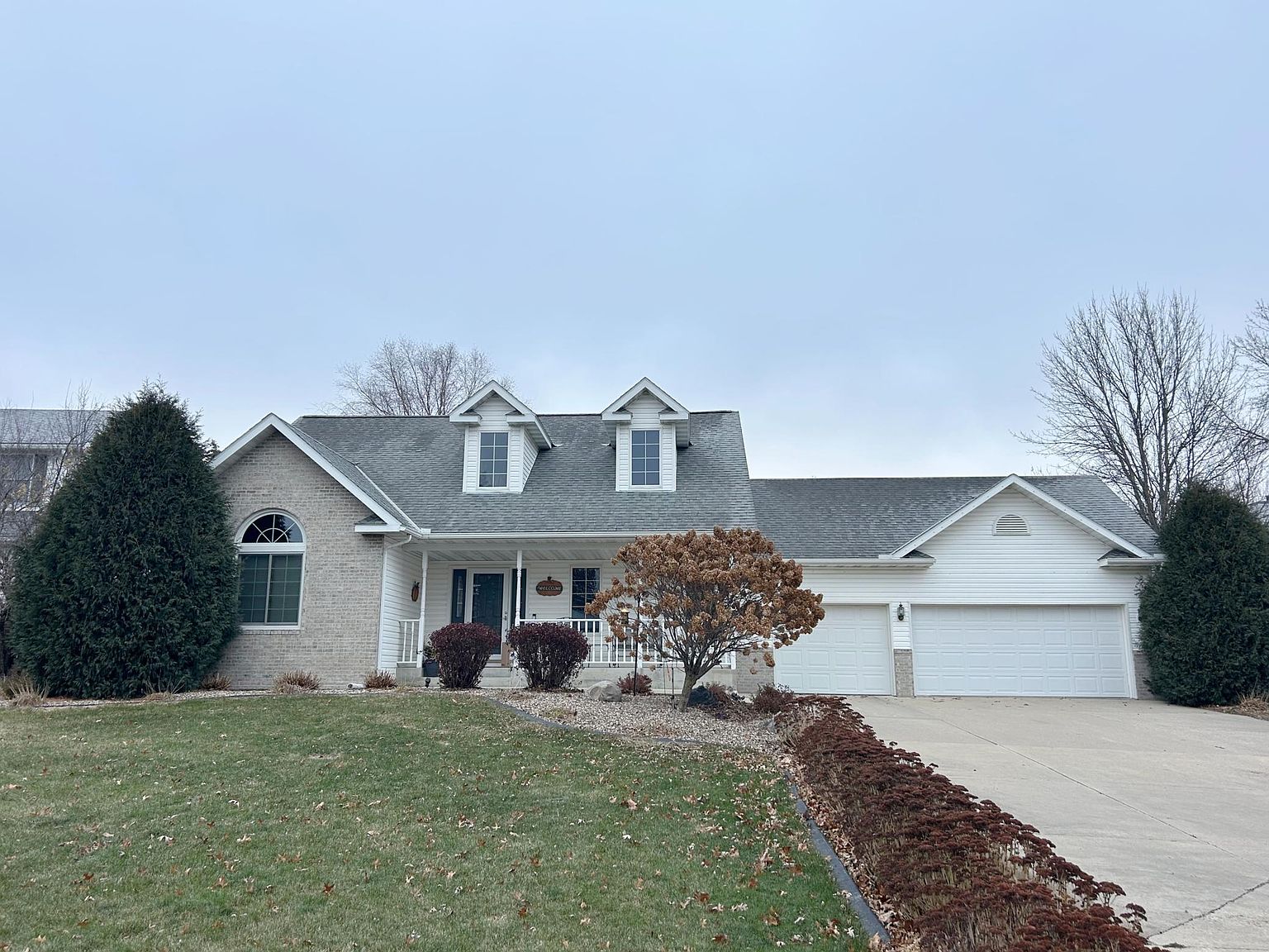 1130 Jerake Pl, Owatonna, MN 55060 | Zillow
