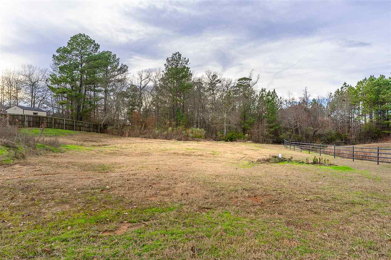 201 Smackover Ln, White Oak, TX 75693 | Zillow