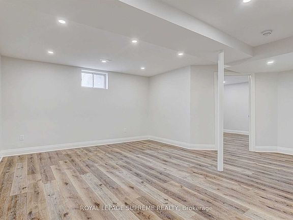 339 Maple Leaf Dr #4, Toronto, ON M6L 1P4 | Zillow