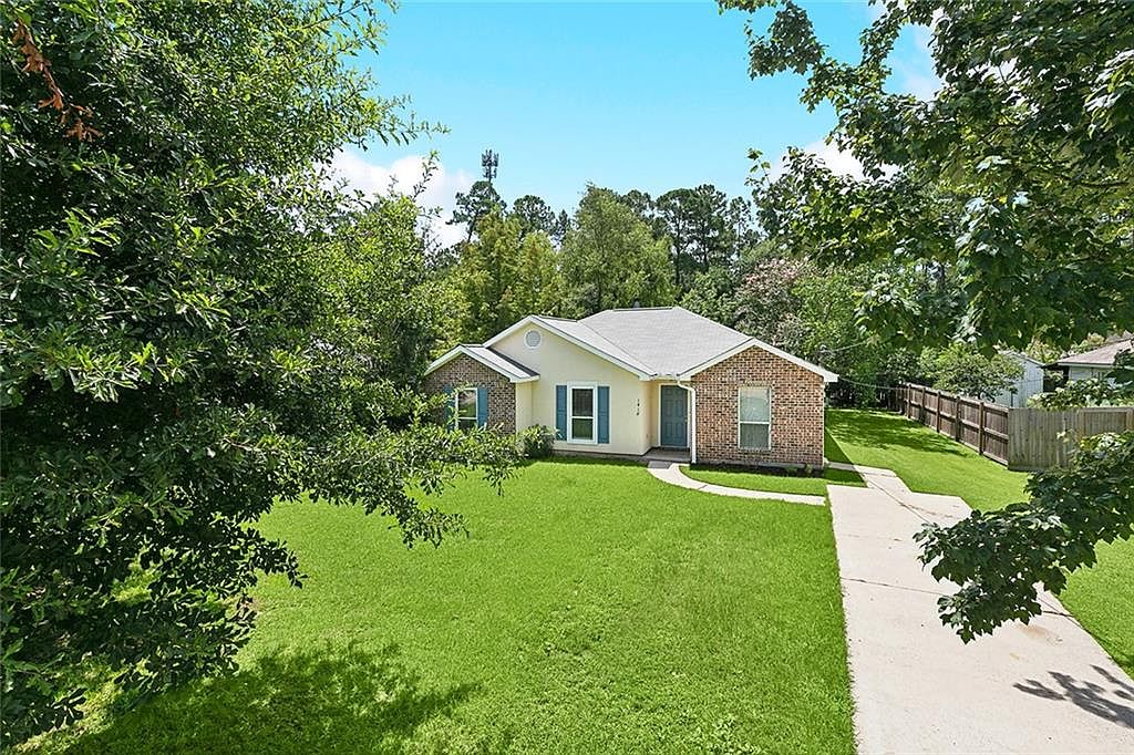 1418 Viola St, Mandeville, LA 70448 | Zillow