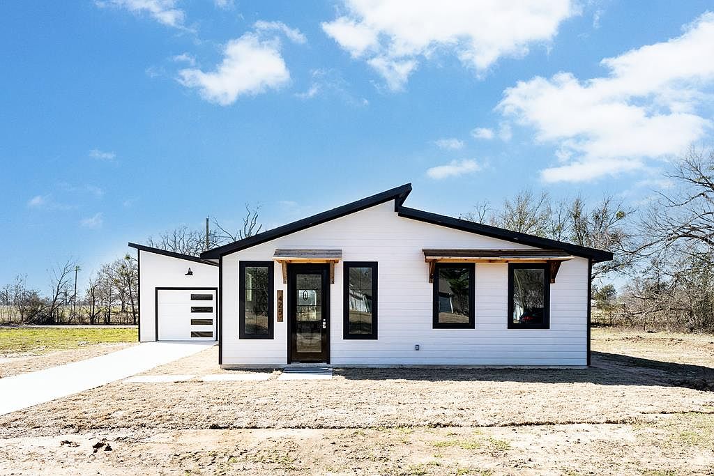 425 Stirrup Ranch Rd, Trinidad, TX 75163 | Zillow