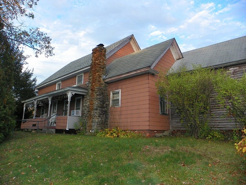 70 Rice St, Athol, MA 01331 | Zillow