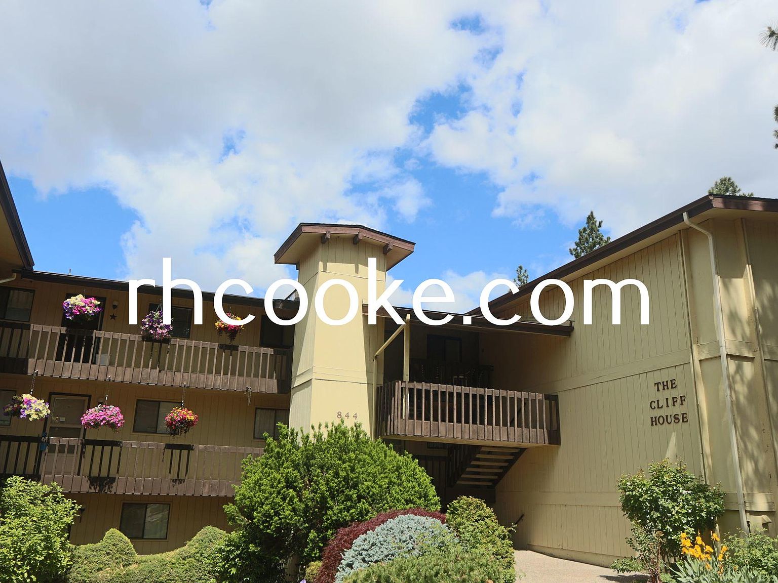 844 W Cliff Dr, Spokane, WA 99204 | Zillow